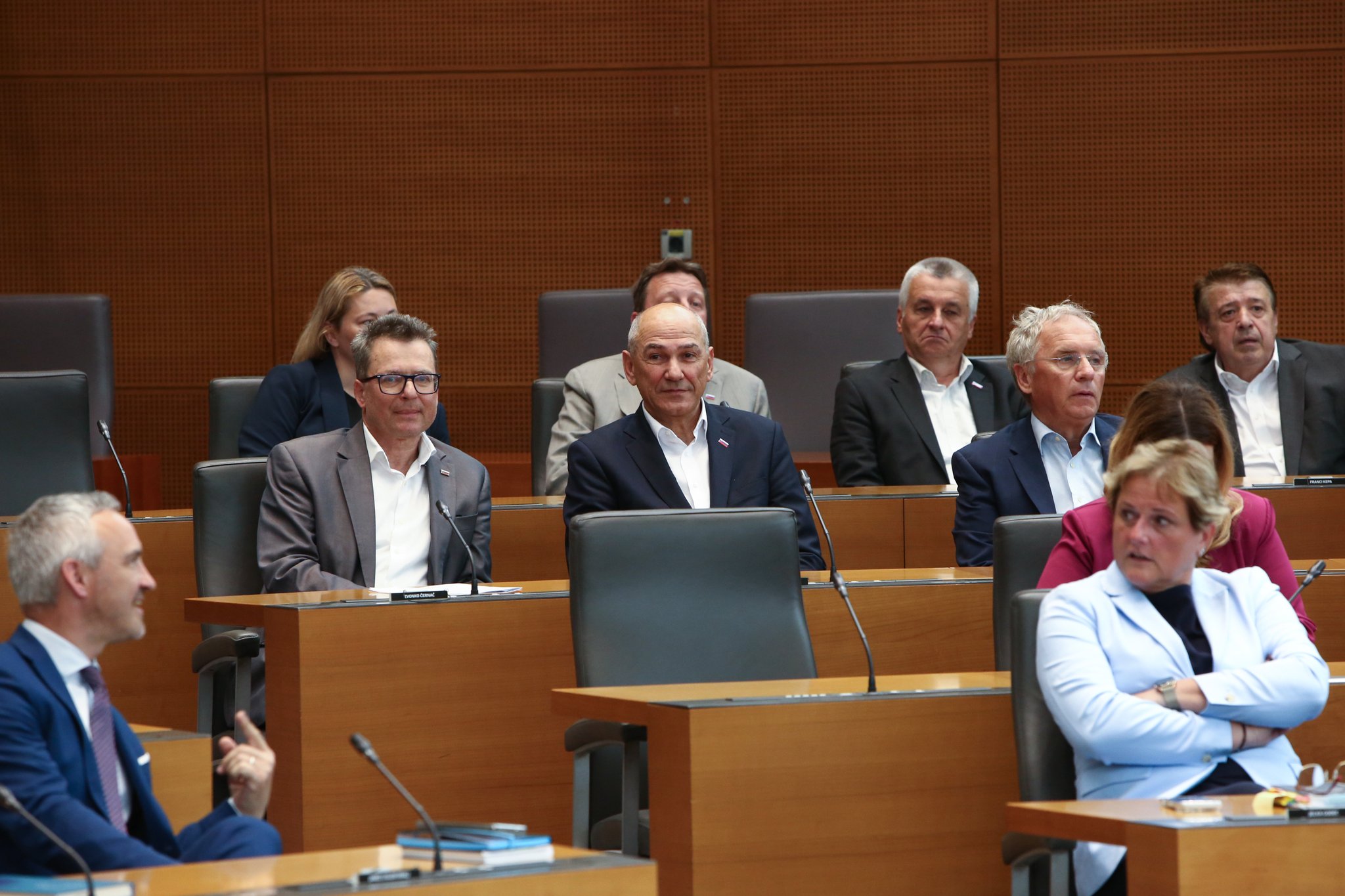 Obvestilo Pirc Musarjeve zgodovina, jutri začne teči drugi krog - Moja ...